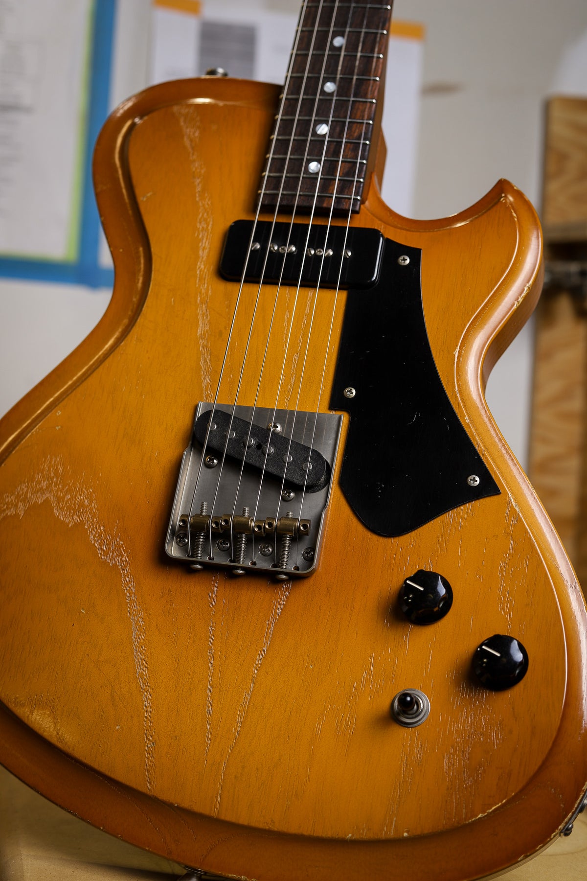 SOLUS F2 – Novo Guitars