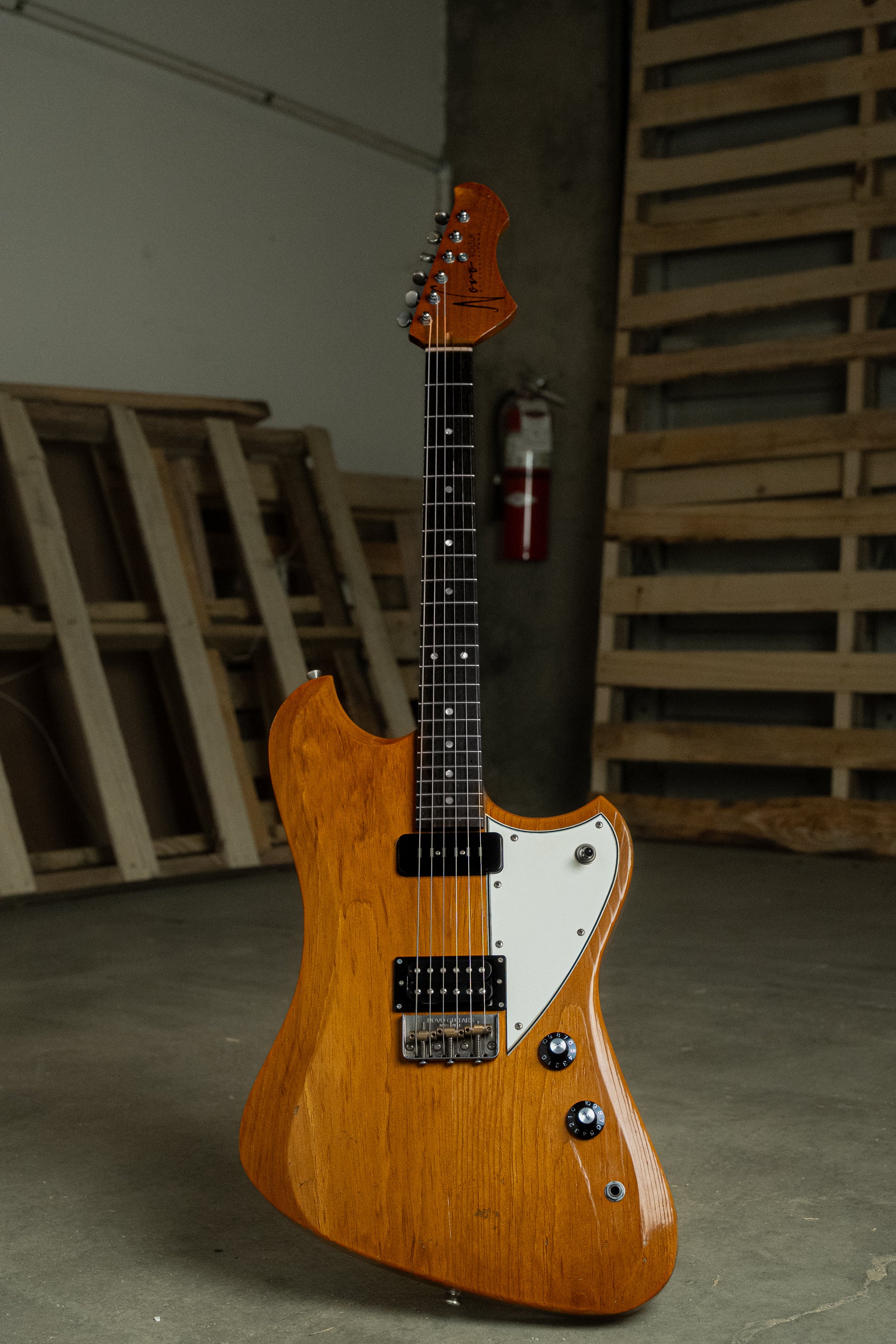 VOLTUR V2 - Amber | NAMM 26 – Novo Guitars