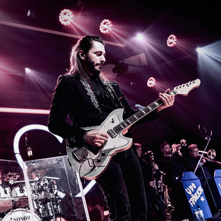 Artists – Novo Guitars