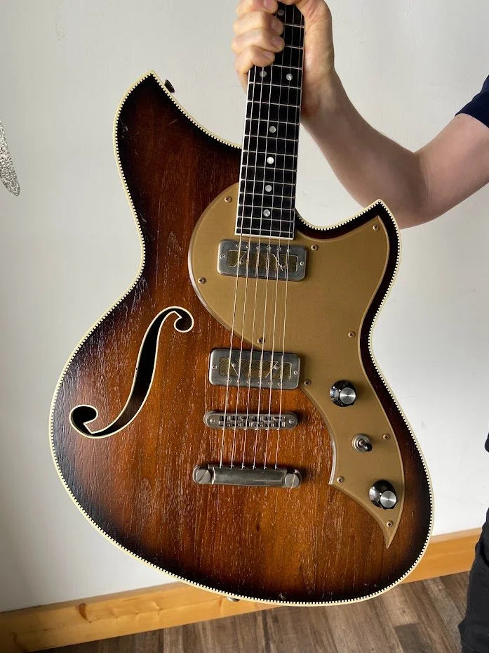 Signature MIRIS P2 - Amber Burst – Novo Guitars