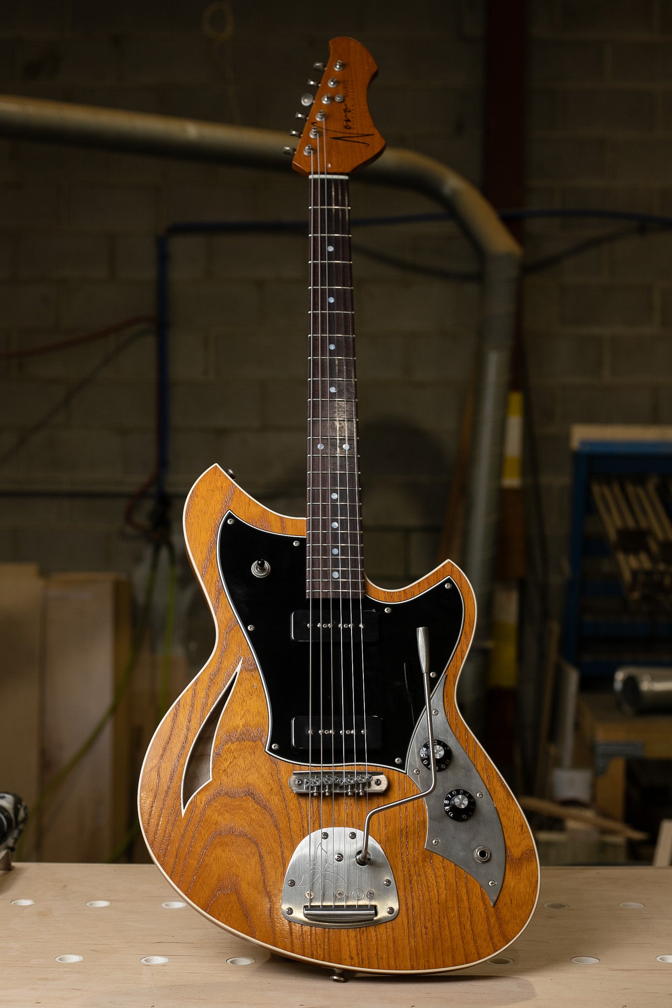 MIRIS J – Novo Guitars