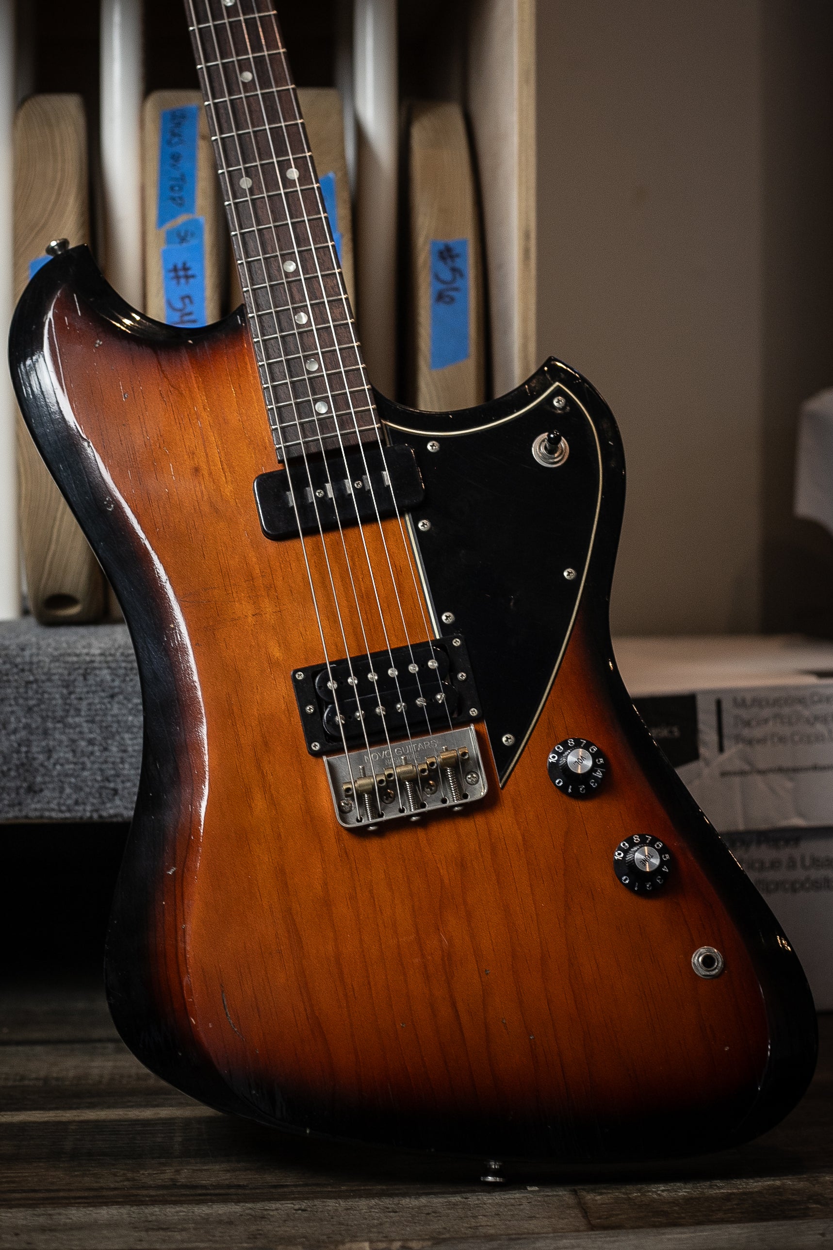 Novo Voltur V2 in Firebird Burst – Novo Guitars
