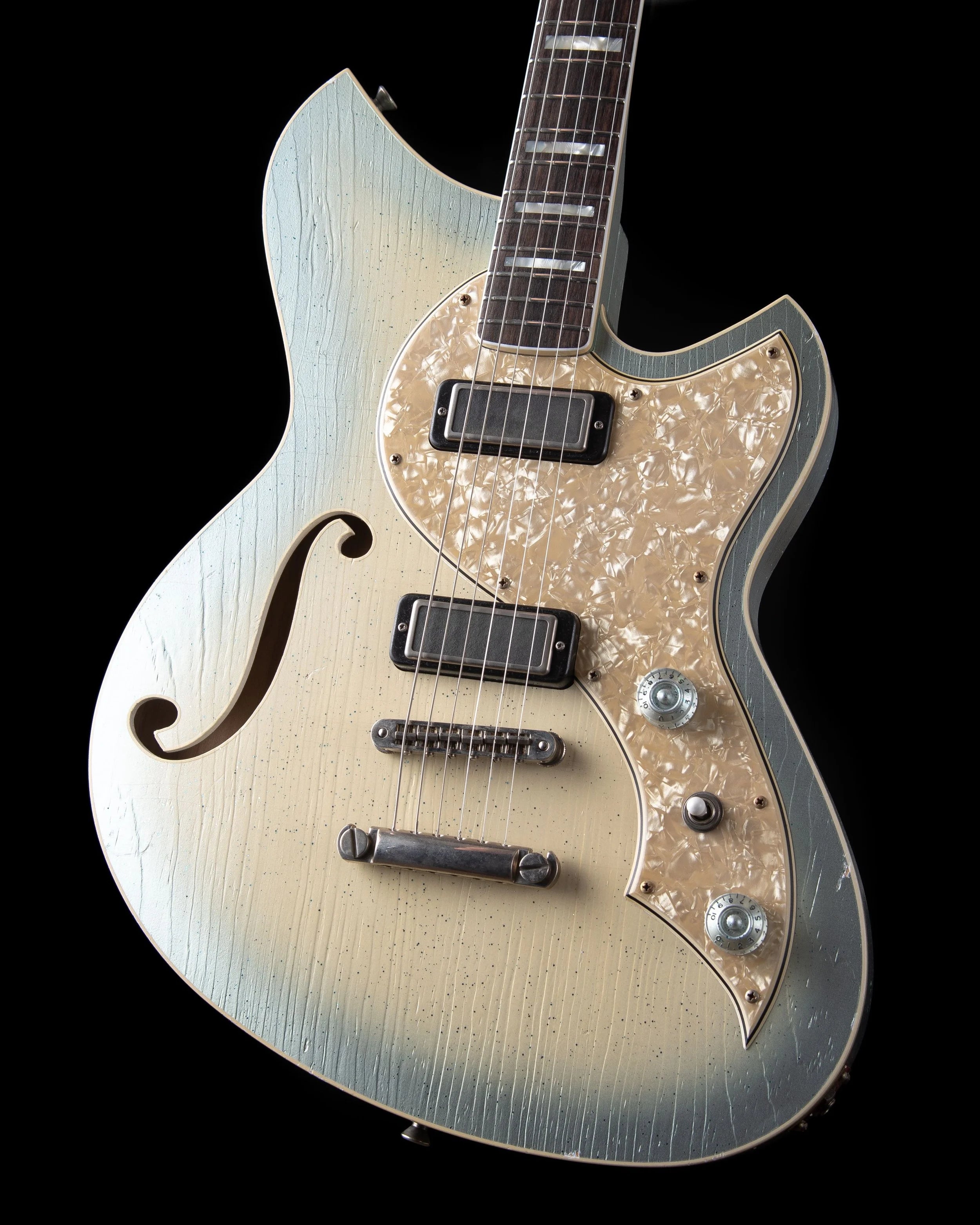 NOVO SIGNATURE MIRIS P2 - Diamond Dust – Novo Guitars